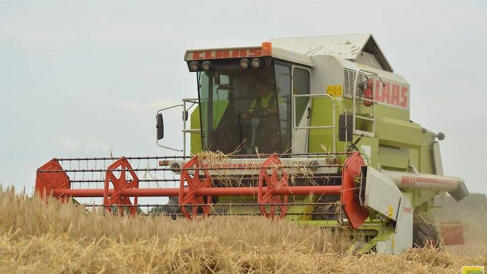 Fotoserie: In de combine bij Henk Oortwijn en Albert Mantingh ...